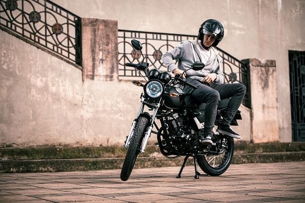 AKT NKD EX74 LA NUEVA MOTOCICLETA QUE LLEGA AL MERCADO - V12MAGAZINE
