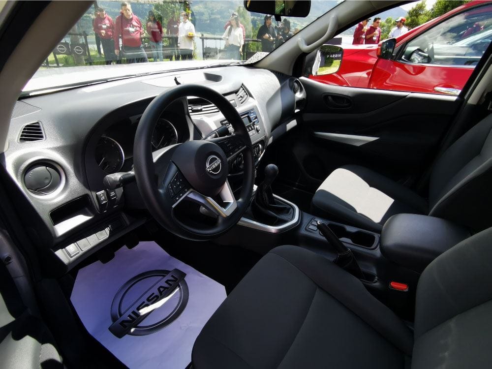 CONOZCA LAS NOVEDADES DE LA NISSAN FRONTIER CON MOTOR DE GASOLINA ...