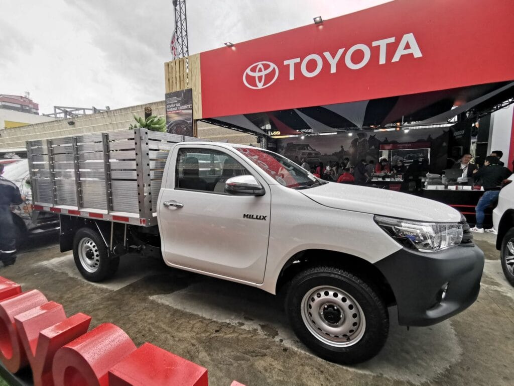 ¡LANZAMIENTO! TOYOTA HILUX CARGOMAX: LA NUEVA APUESTA PARA EL TRABAJO ...