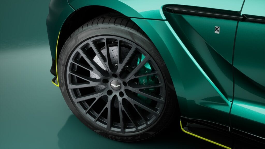 ASTON MARTIN DBX 707 AMR 23 EDITION, EL SUV MÁS RÁPIDO DEL PLANETA ...