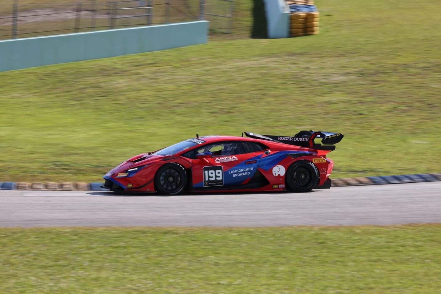 BUENA NOTICIA: PILOTO COLOMBIANO SEBASTIÁN SAAVEDRA VUELVE A LA ALTA ...