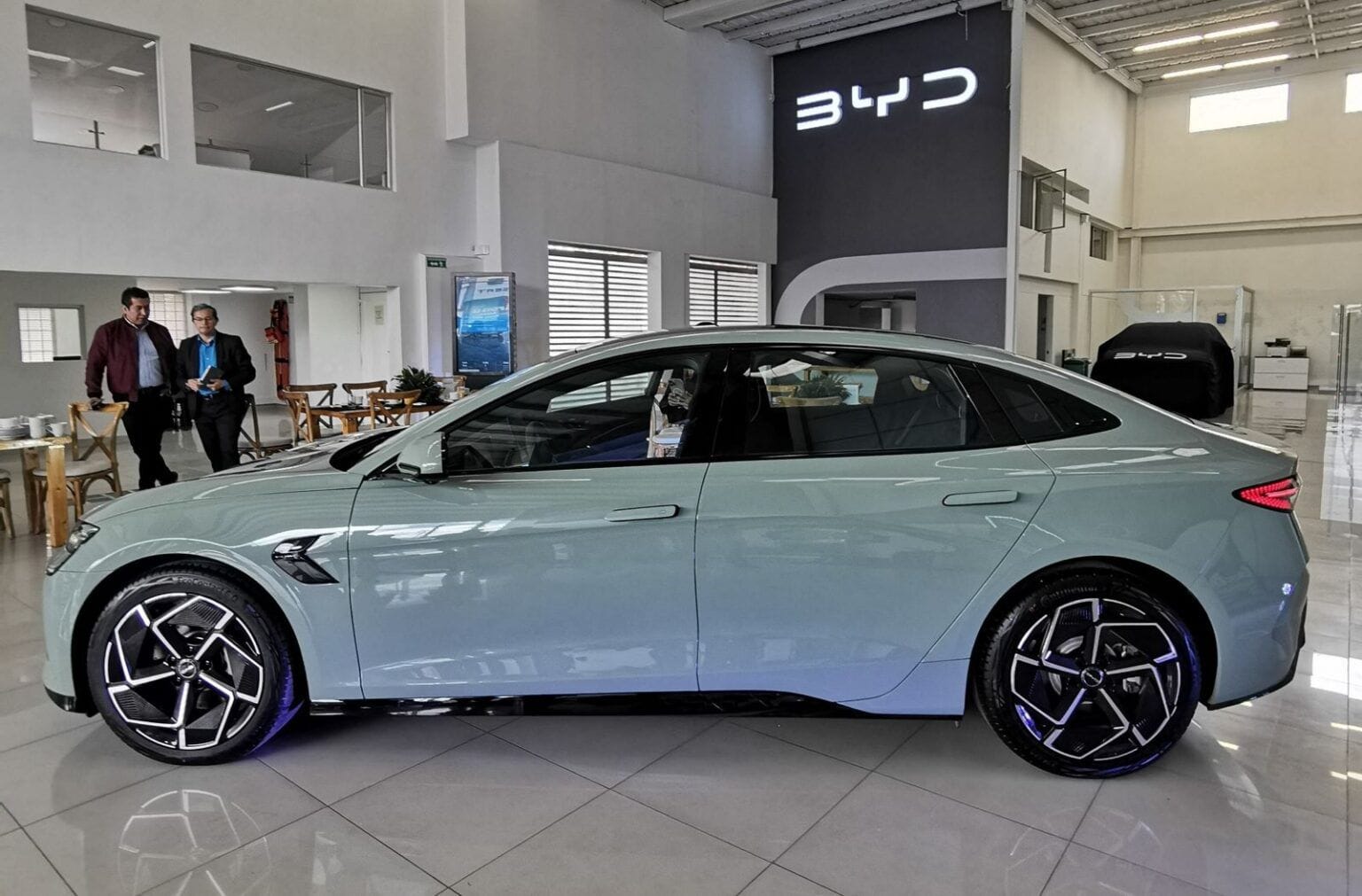 BYD SEAL: ASÍ ES EL SEDÁN ELÉCTRICO MÁS AVANZADO QUE DEBUTA EN COLOMBIA ...