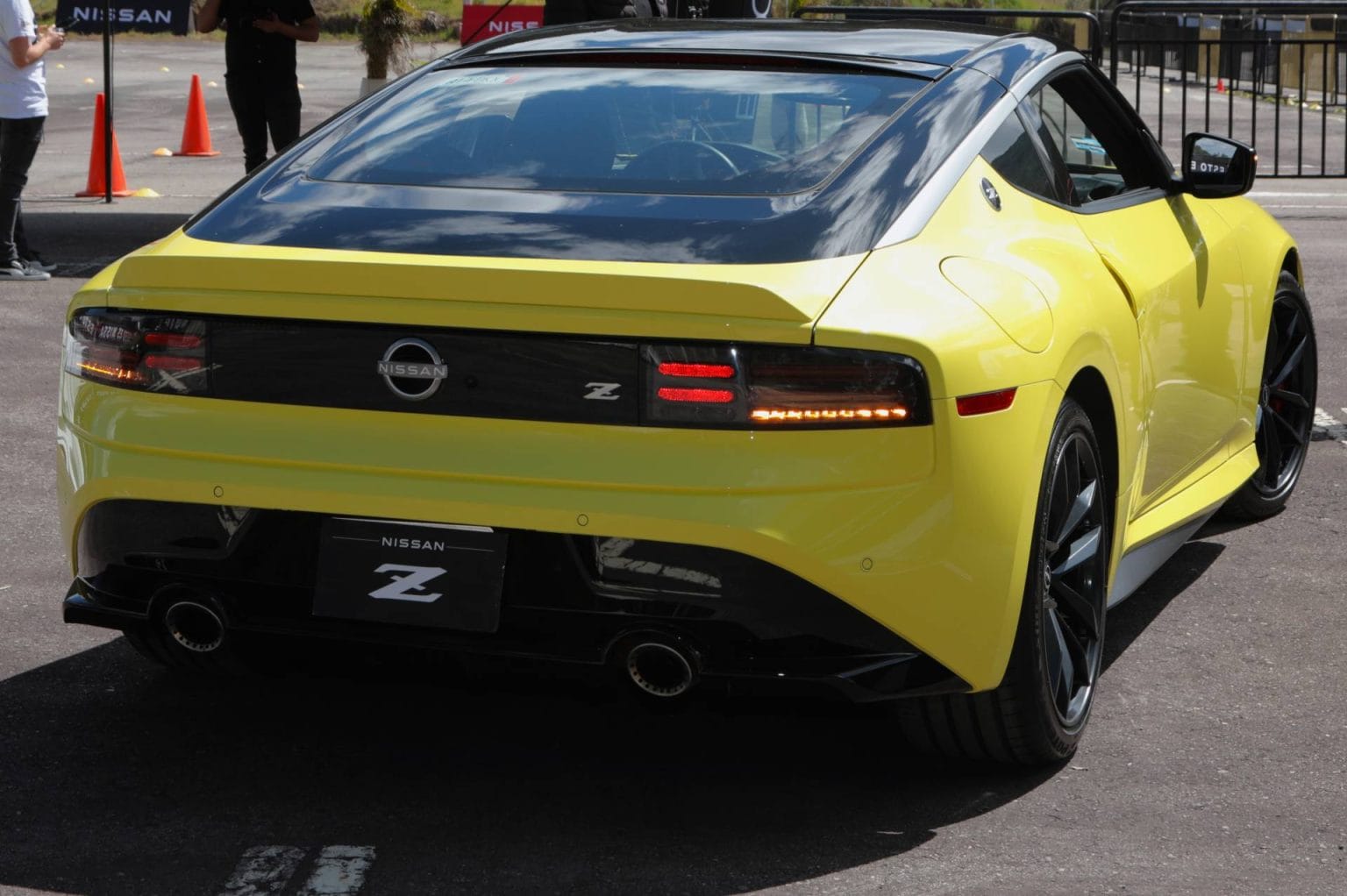 ESTE ES EL NISSAN Z 2024, UN DEPORTIVO DE CLASE, POTENTE Y EFICIENTE. LO MANEJAMOS EN SU PASO ...