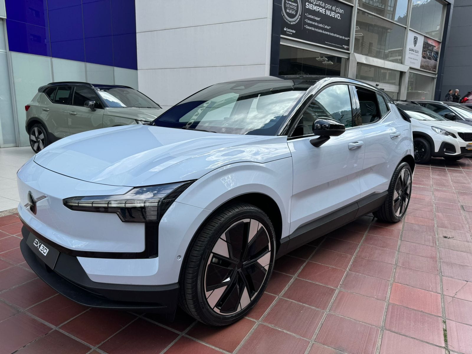 EL VOLVO EX30 PURE ELECTRIC, ALISTA SU LLEGADA A COLOMBIA - V12MAGAZINE