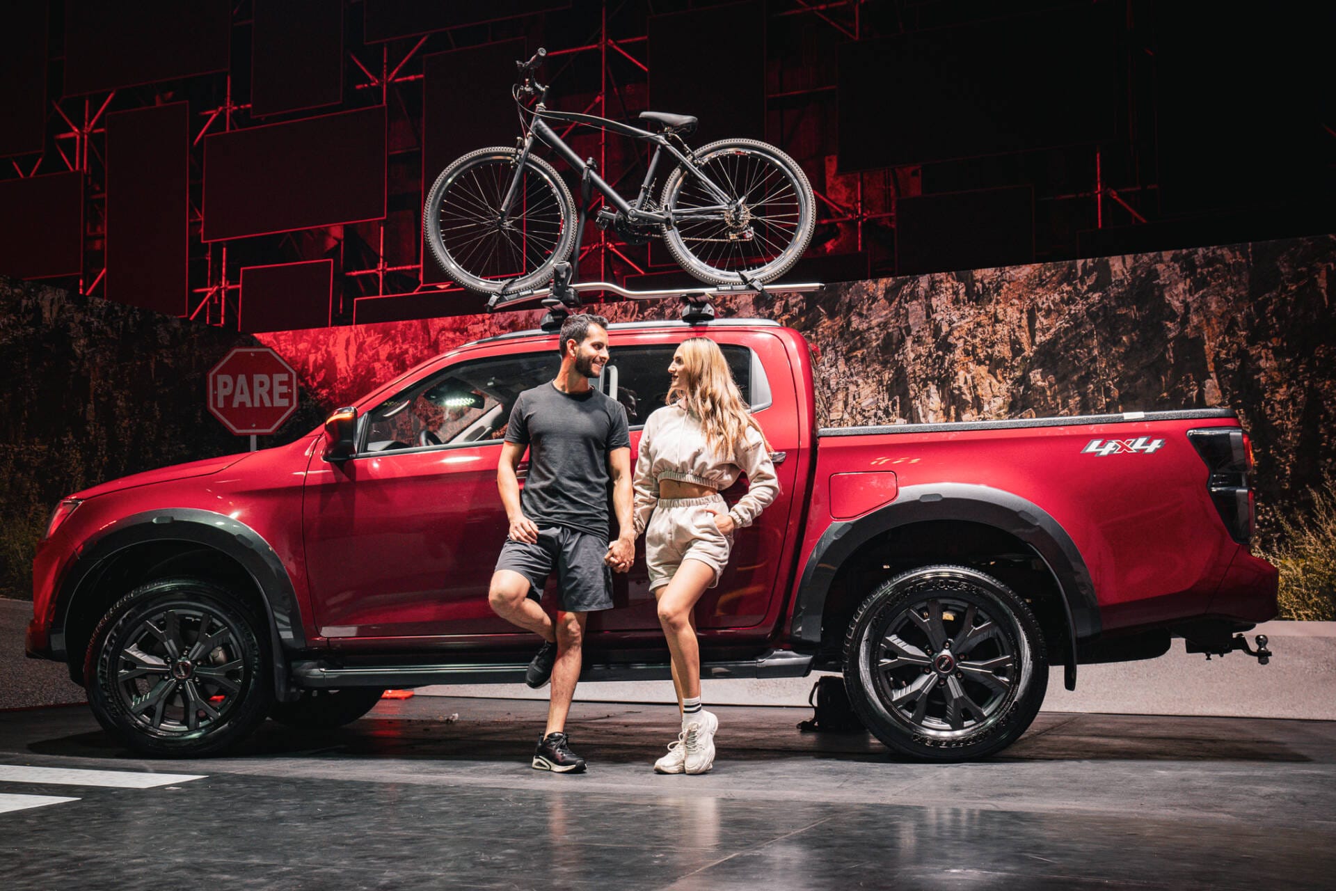 ISUZU ACELERA SU PRESENCIA EN COLOMBIA: LANZAMIENTO OFICIAL EN CUATRO ...