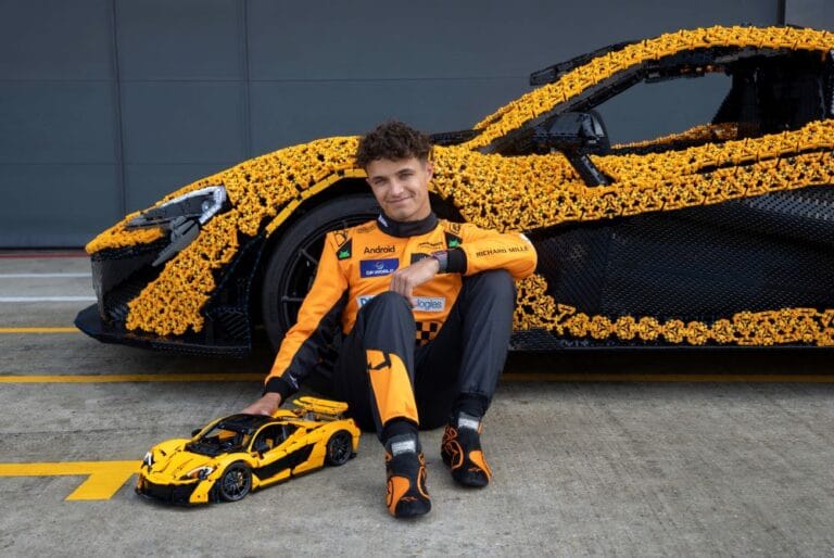 LANDO NORRIS PRUEBA EL MCLAREN P1 DE LEGO TECHNIC EN SILVERSTONE: UN ...